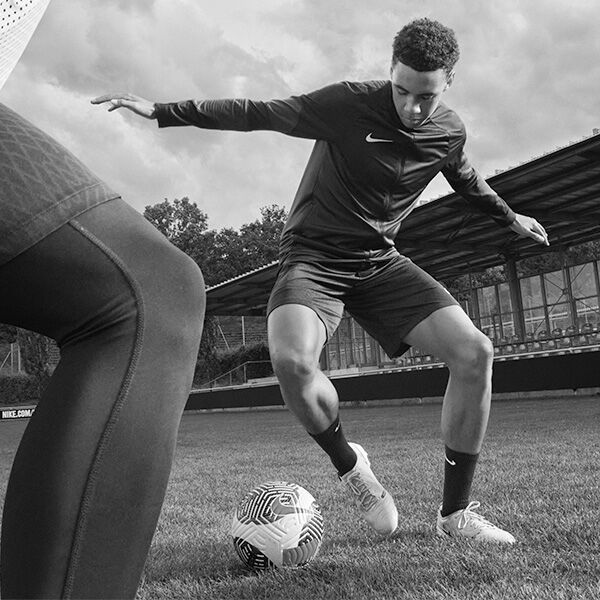 Nike KSA Official Website - Shop Shoes, Clothing & Accessories