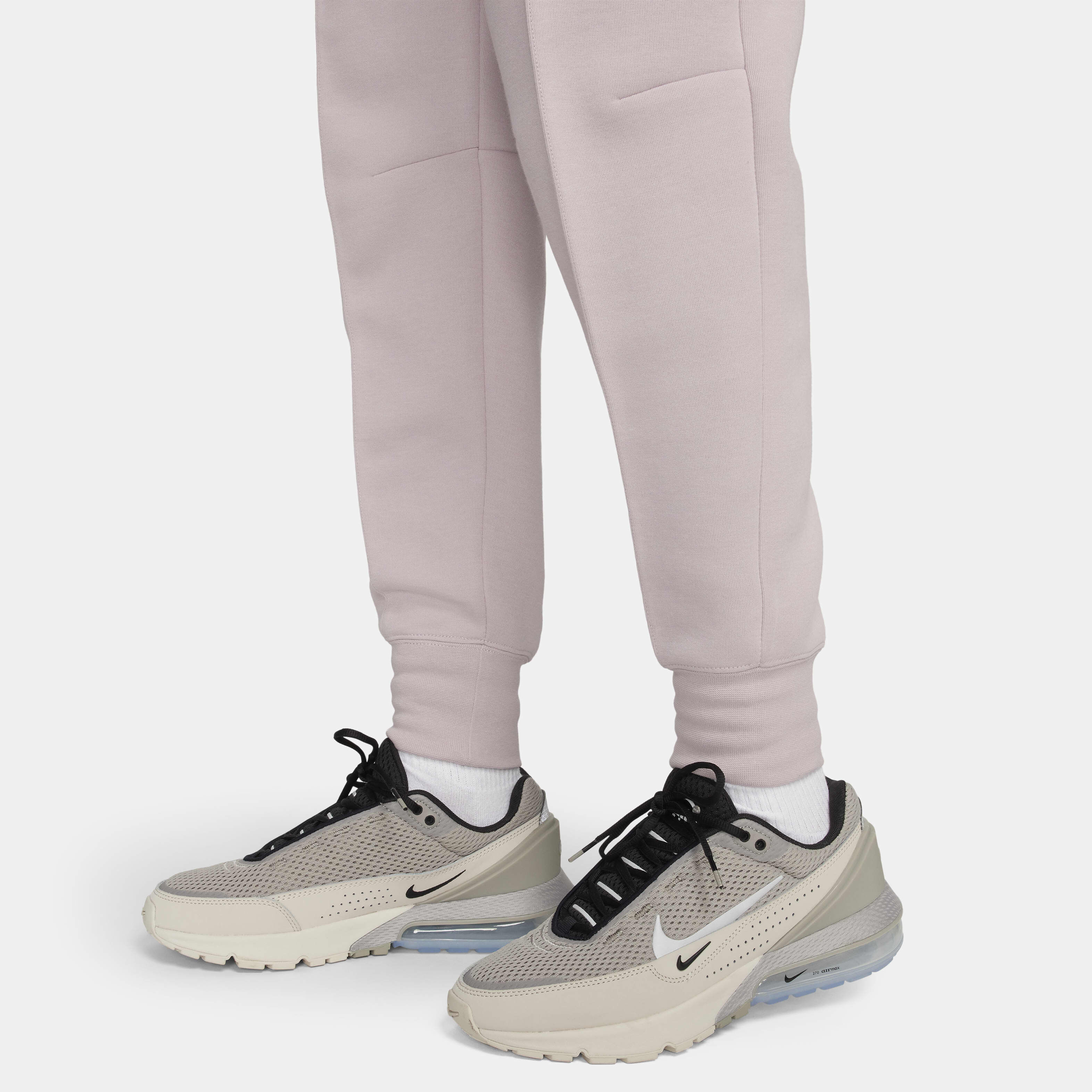 Nike pastel joggers store