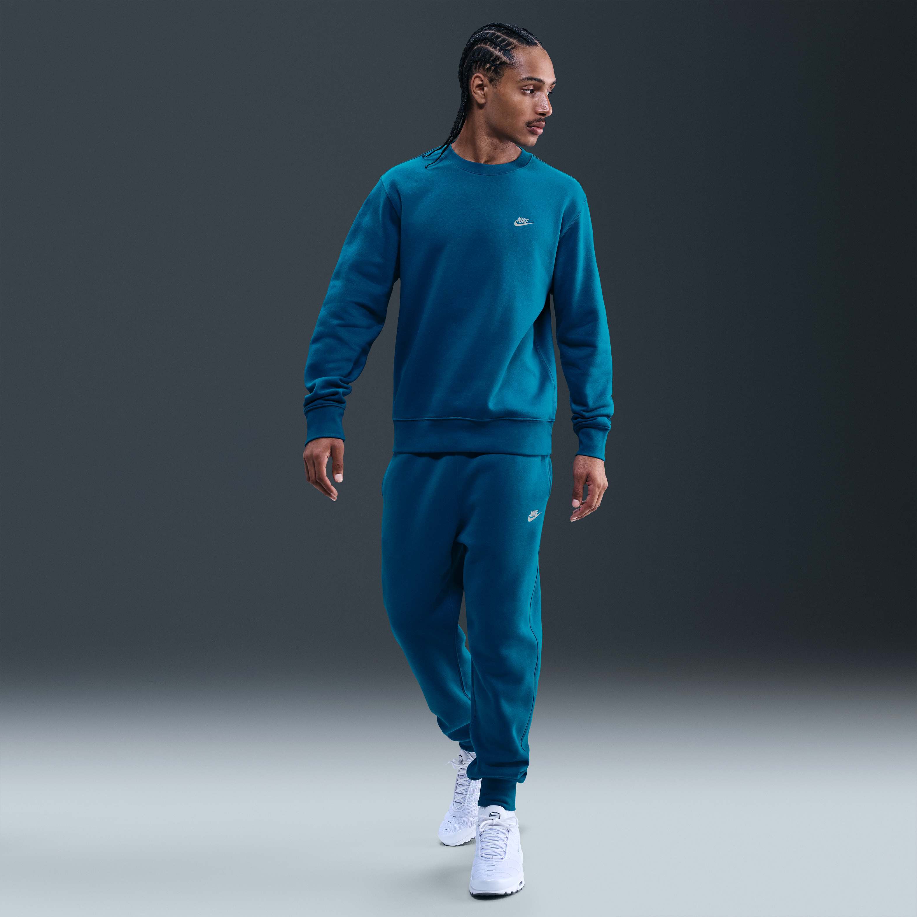 Buy Nike Club Men's Fleece Crew - Green Abyss/White @ Nike Saudi