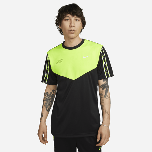 Check out the Nike Men's T-Shirts & Tops Collection | Nike KSA