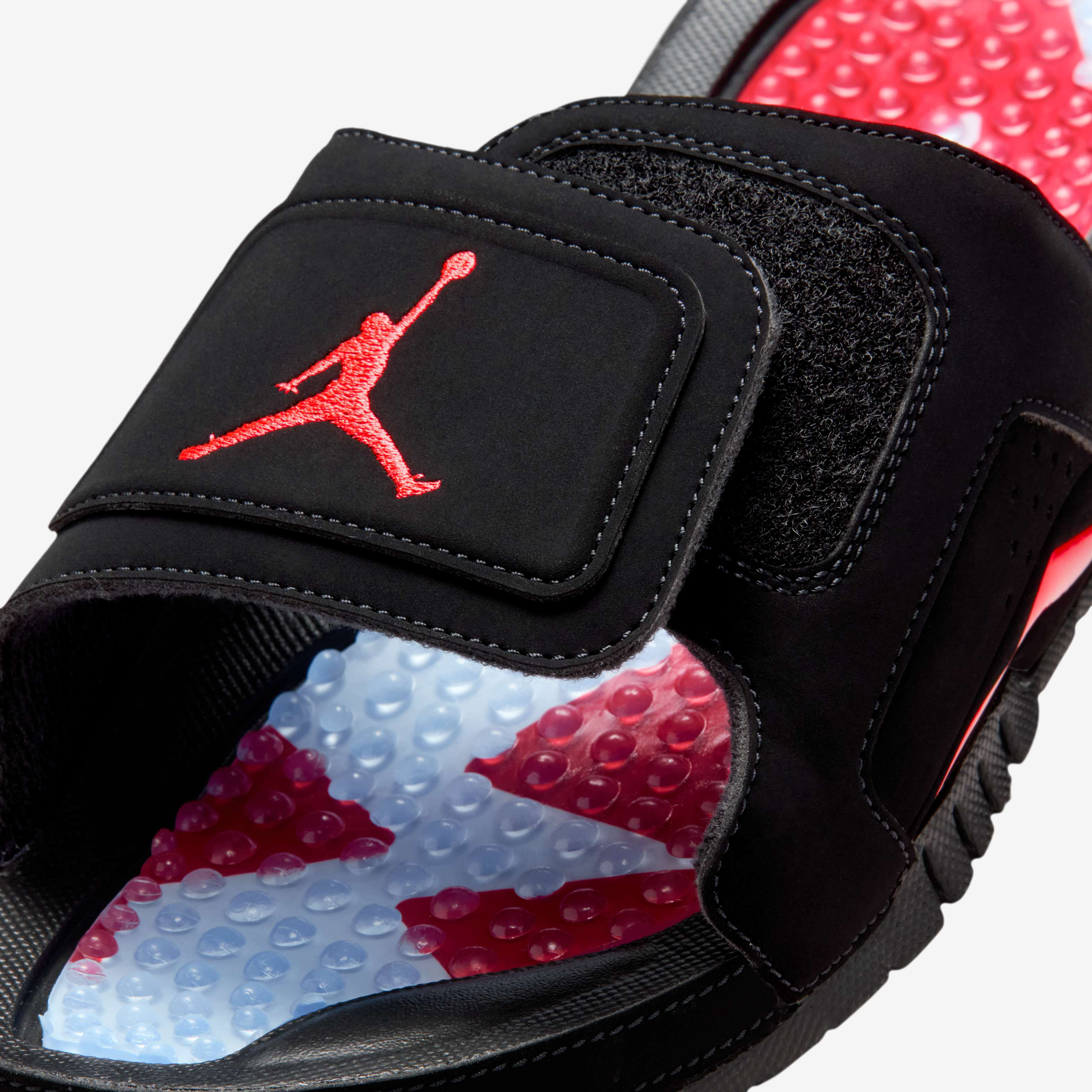 Buy Jordan Hydro VI Retro Slides - Black/Infrared 23 @ Nike Saudi