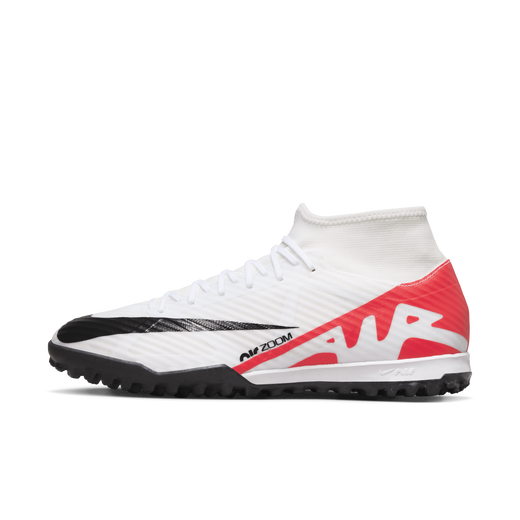 Football Shoes in KSA. Nike SA