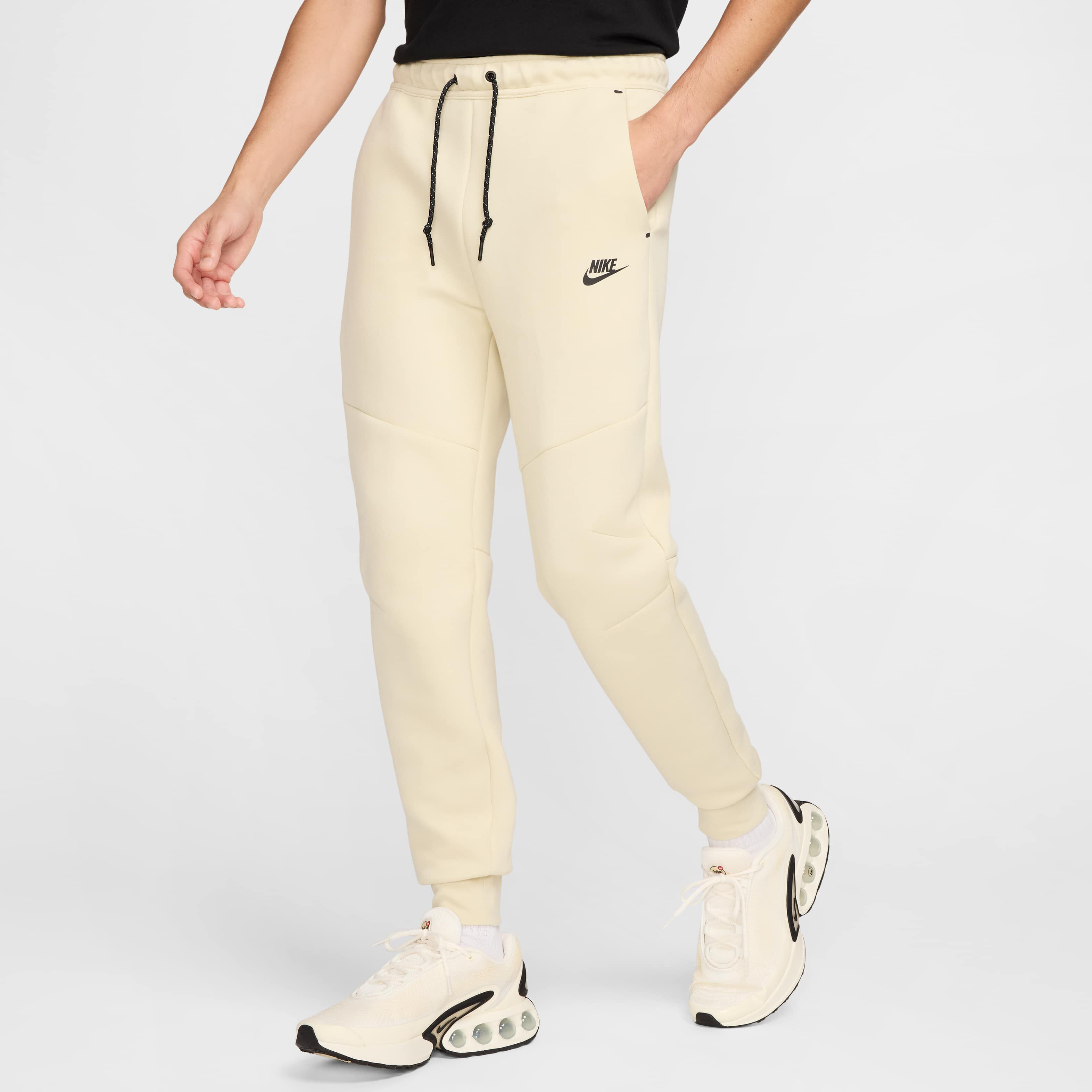 Buy Nike Tech Men's Fleece Joggers - Light Khaki/Black | Nike Saudi Official