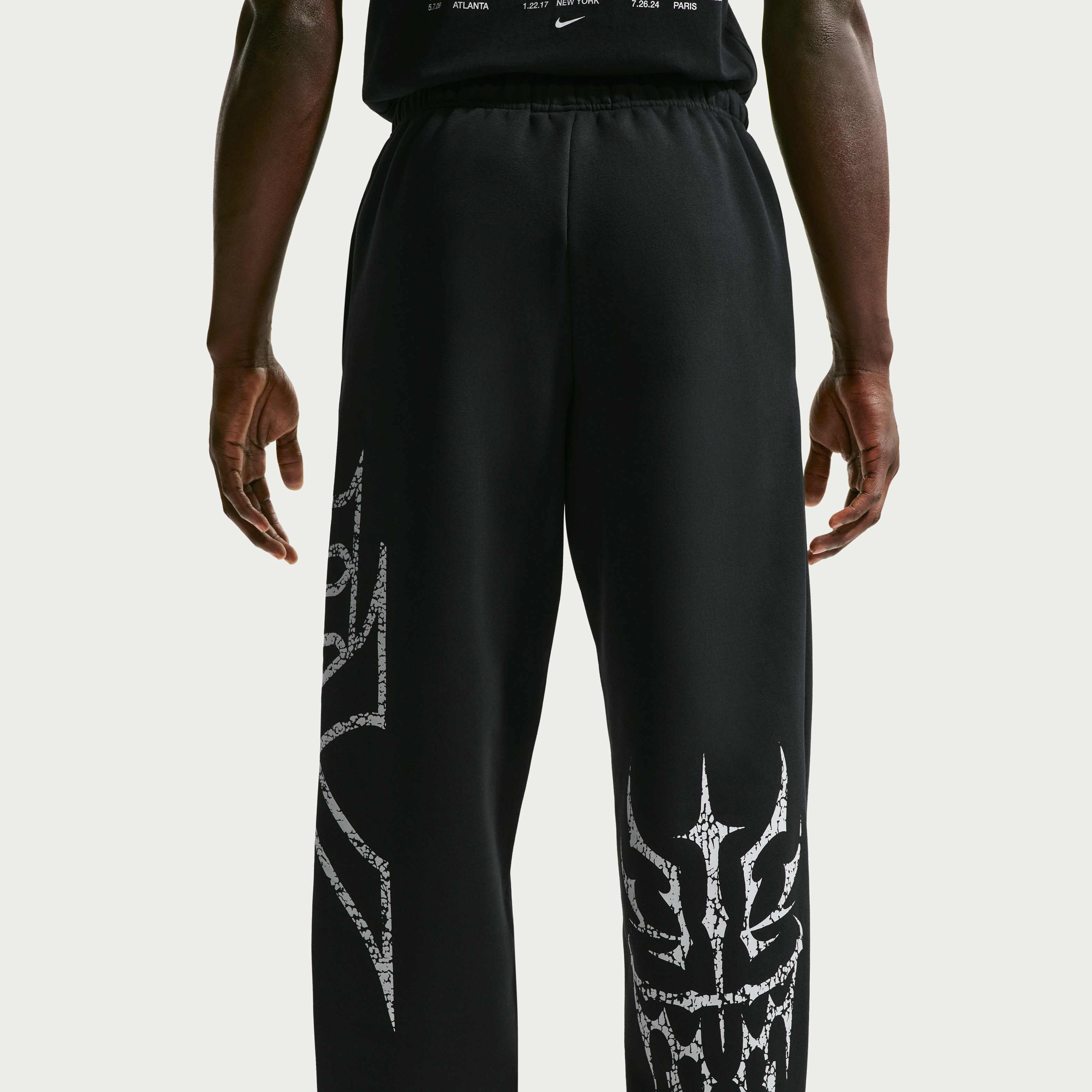 Buy JA Men's Therma-FIT Basketball Trousers - Black/Vast Grey @ Nike Saudi