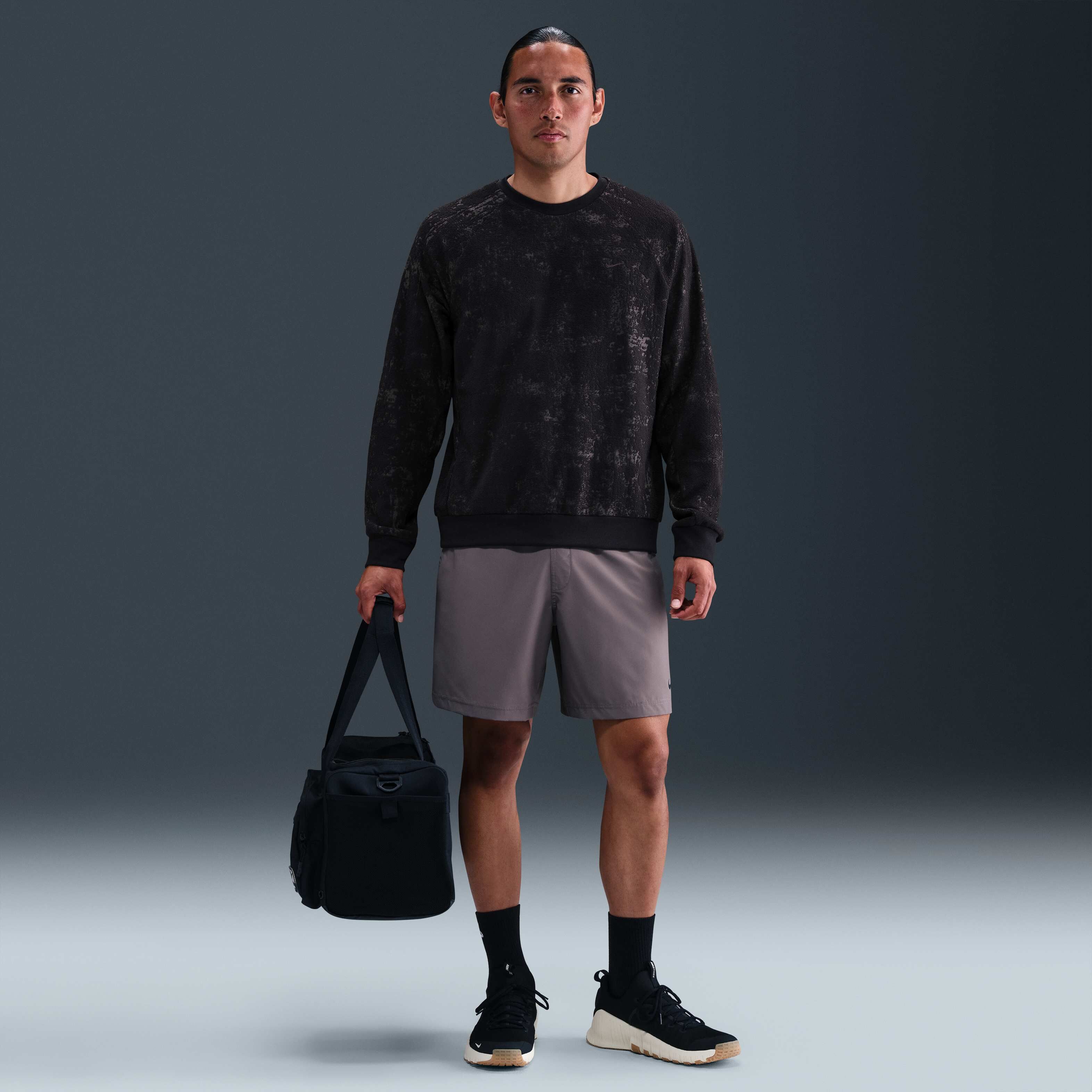 Buy Nike Primary Men's Therma-FIT Versatile Crew - Black/Black @ Nike Saudi