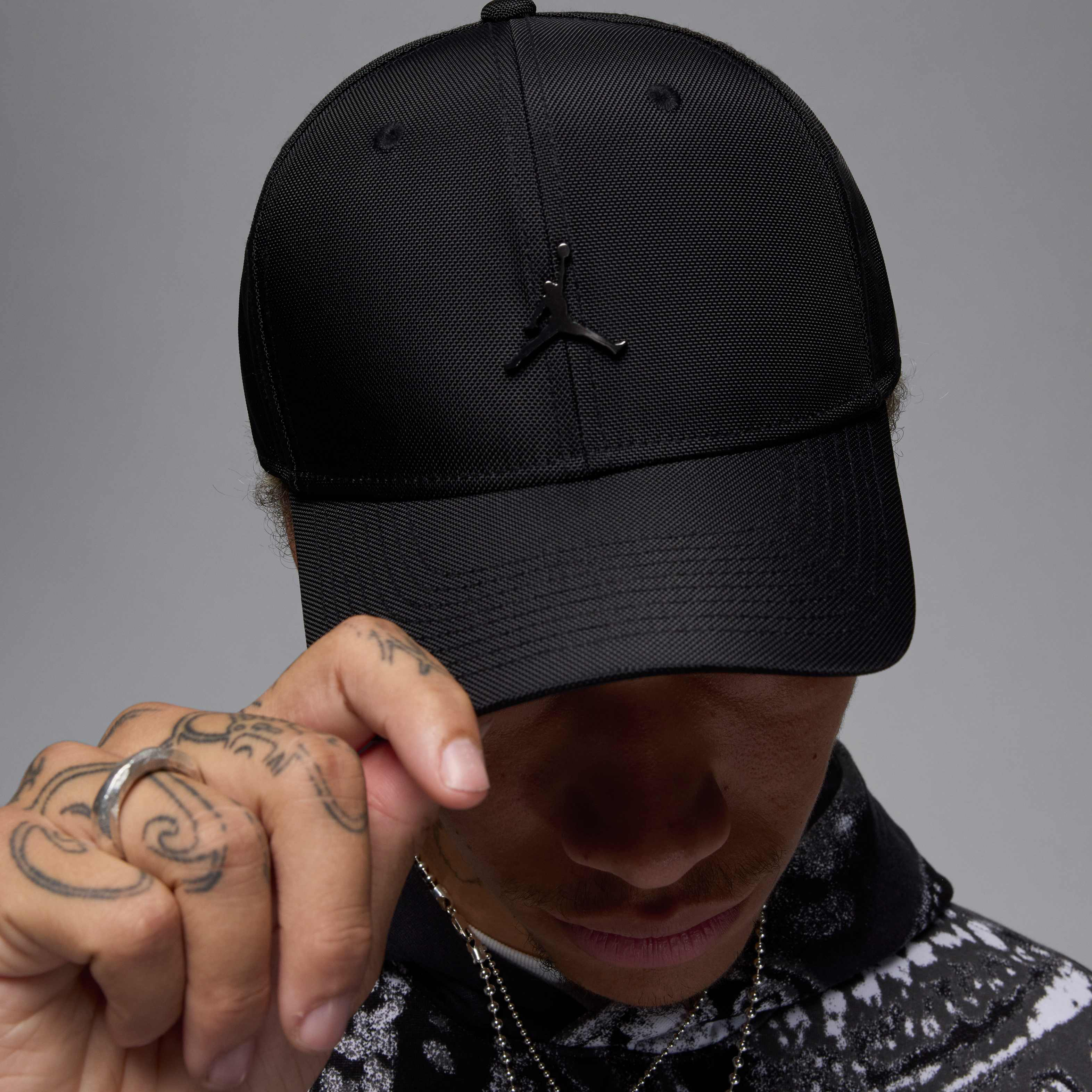 Buy Jordan Rise Structured Metal Jumpman Hat - Black/Gunmetal @ Nike Saudi