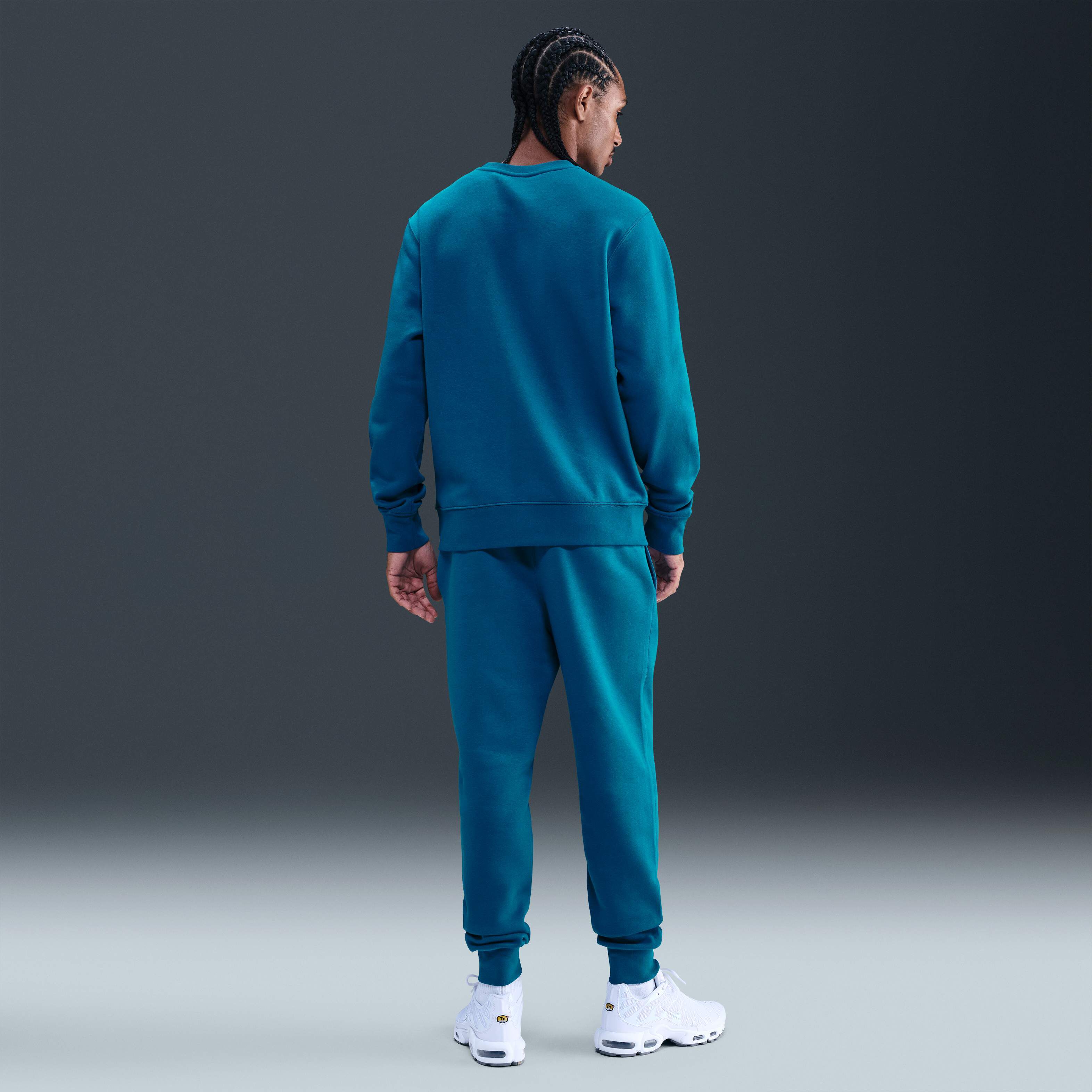 Buy Nike Club Men's Fleece Crew - Green Abyss/White @ Nike Saudi